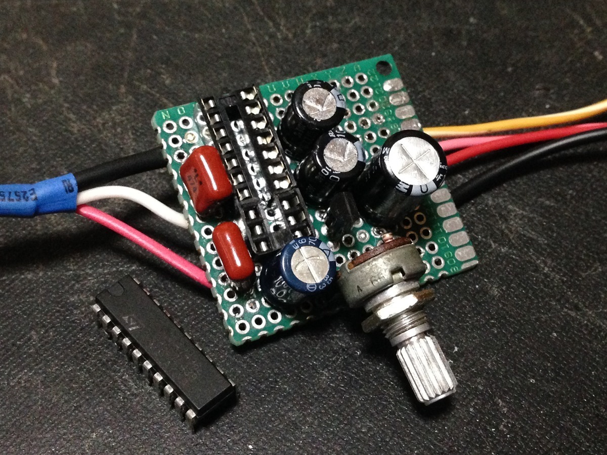 オーディオアンプIC TDA7496L を試す: Synthesized Malfunction
